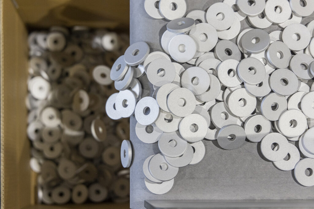 What we Do - Aluman S.A.